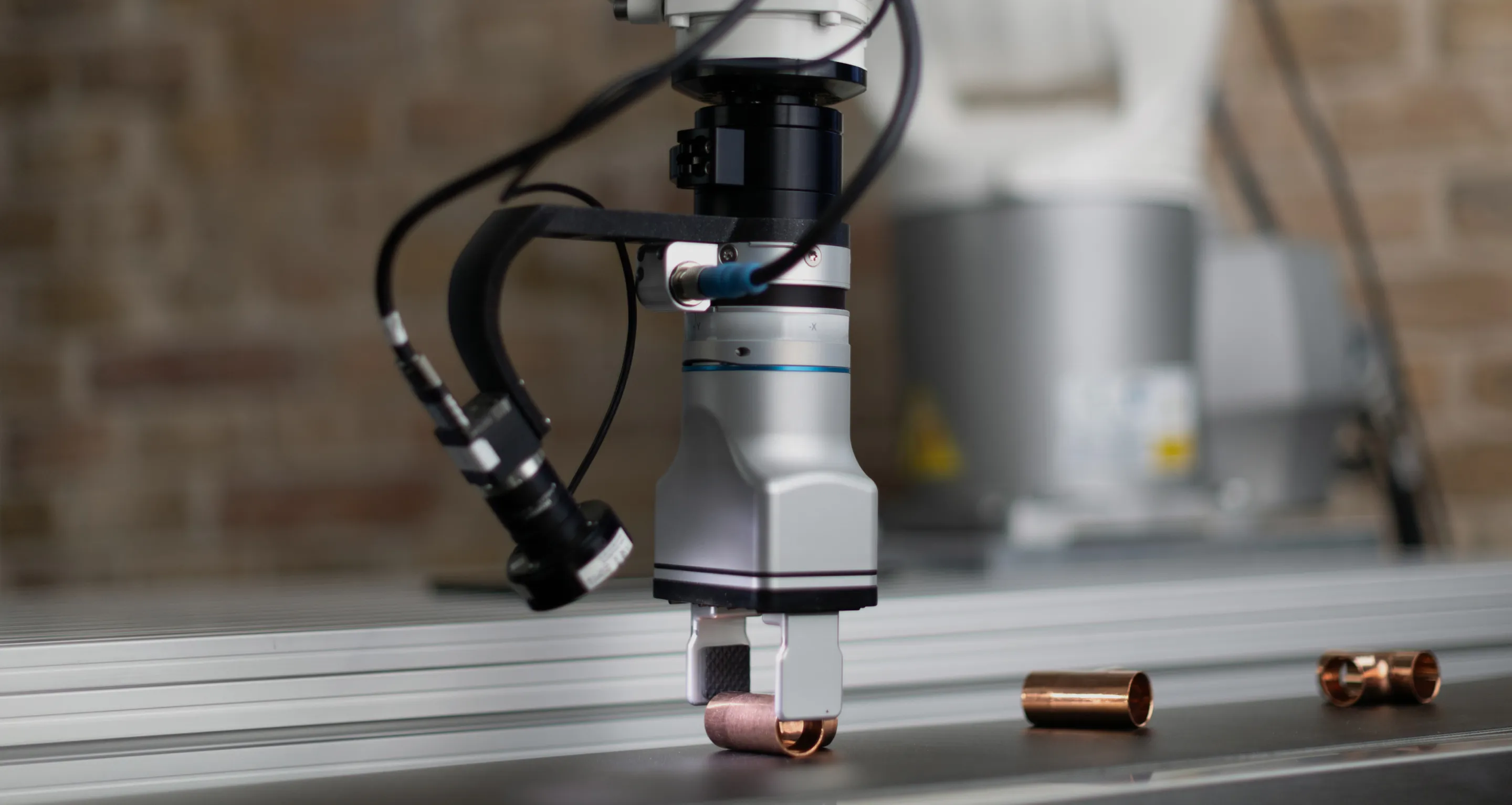 AI motion-guidance for robots - MIRAI | Micropsi Industries